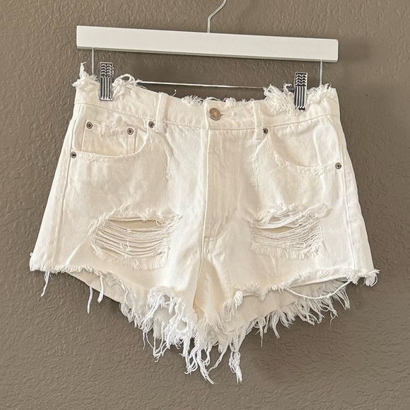 Forever 21 | Shorts | White Distressed High Waisted Shorts | Poshmark